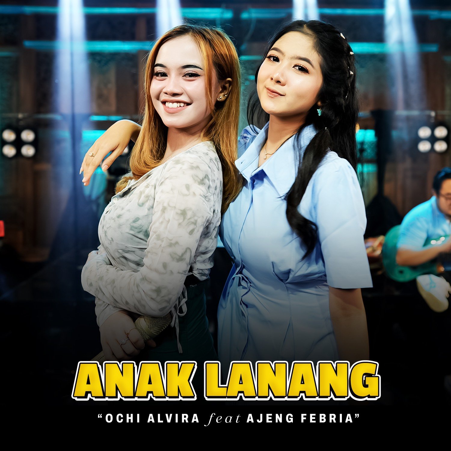 Anak Lanang Merapat!! Nyanyian Merdu Dua Gadis Cantik, Ochi Alvirda dan ...